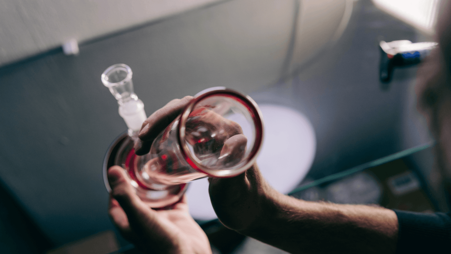 Ist eine Wasserpfeife eine Bong?